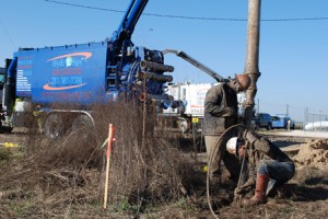 Pot Hole Excavations Using Pressurized Water and Vacuum